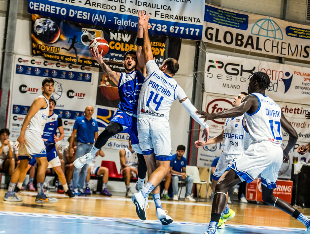 BASKET. BLACKOUT ADAMANT: A FABRIANO, VITTORIA GETTATA ALLE ORTICHE ...